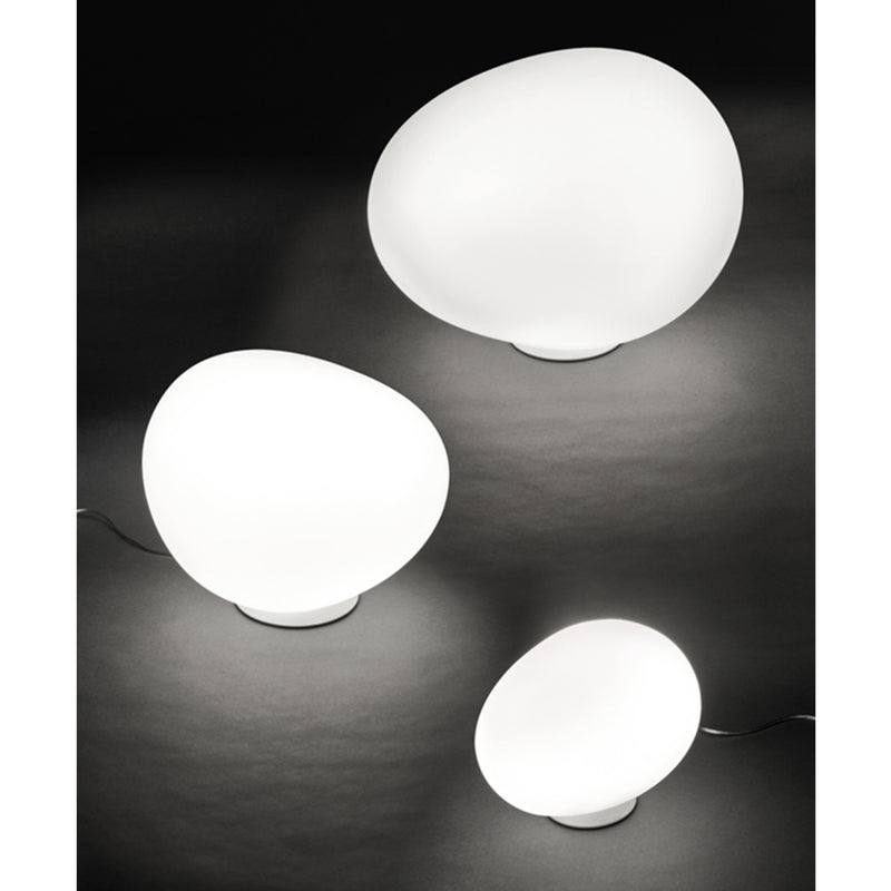 Indoor Gregg Table Light, Midi by Foscarini | Globe Light – ARIA