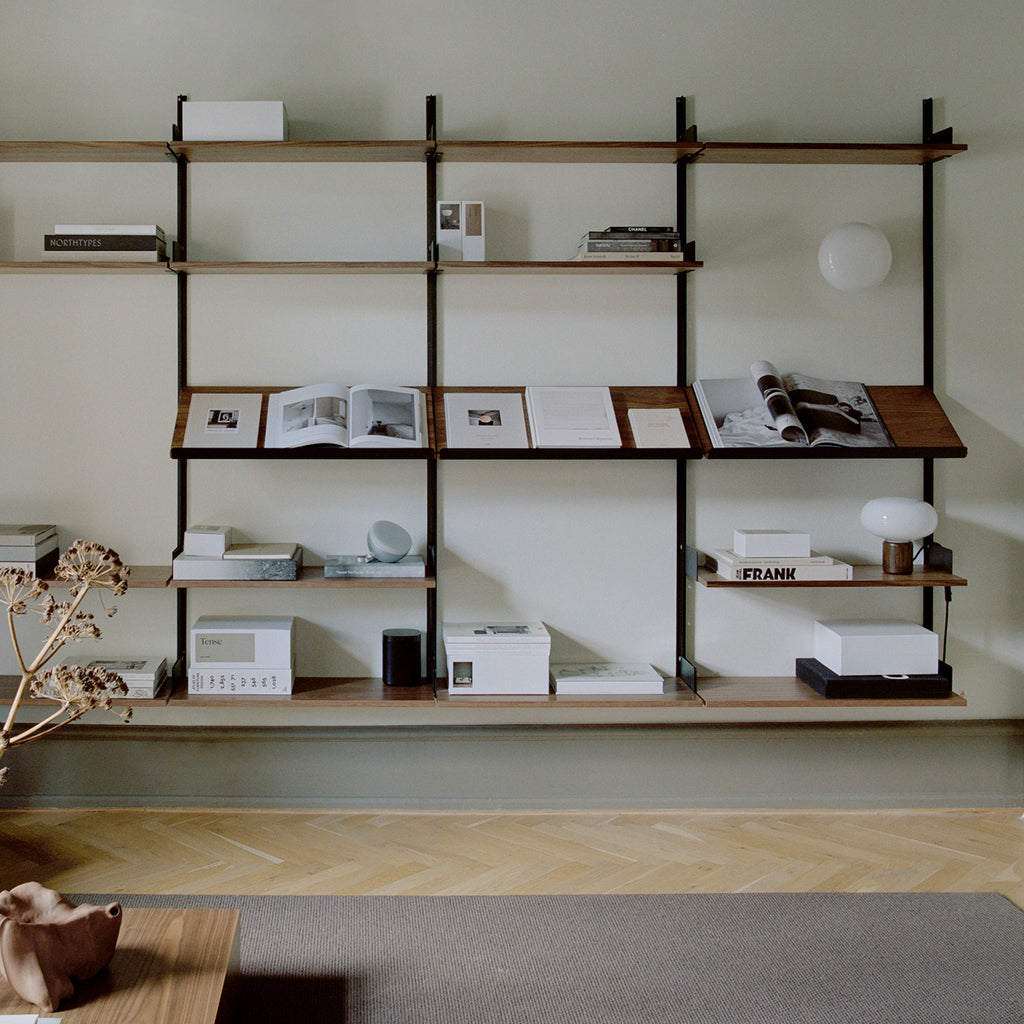 New Works Wall-Mounted Shelving Display Unit, Oak & Metal – ARIA