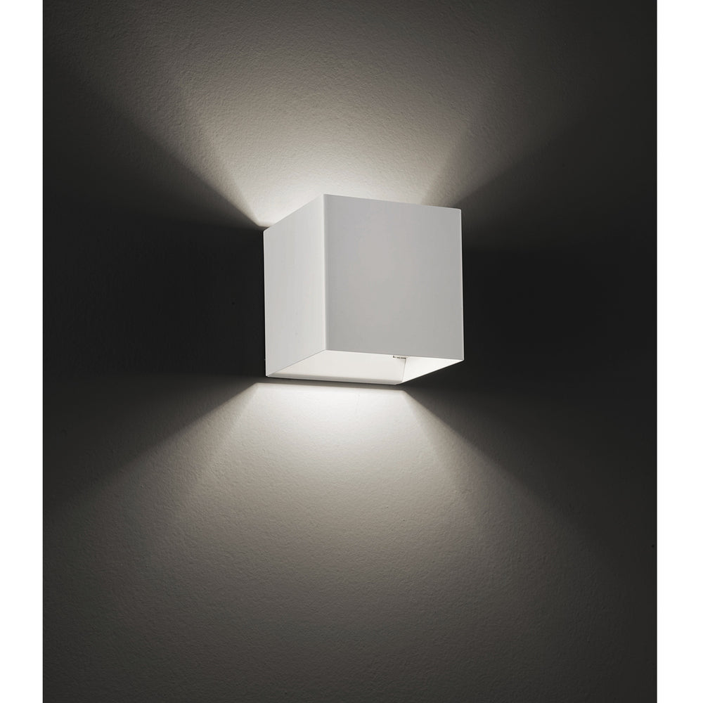 Laser Cube Wall Light, 10cm | Architectural Lighting | LODES – ARIA